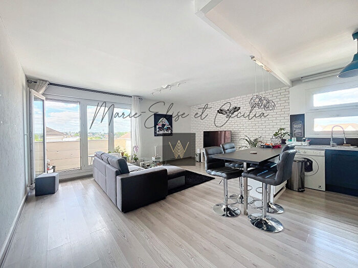 Appartement à louer - Écouen - 3 pièces - 2 chambres