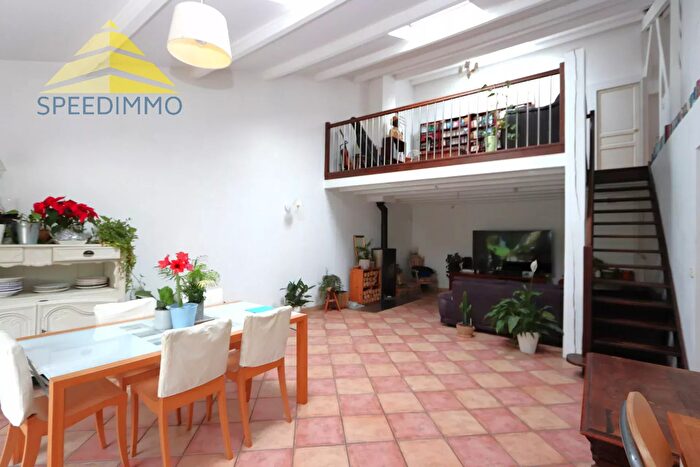 Maison à vendre - Villecresnes - 6 pièces - 3 chambres