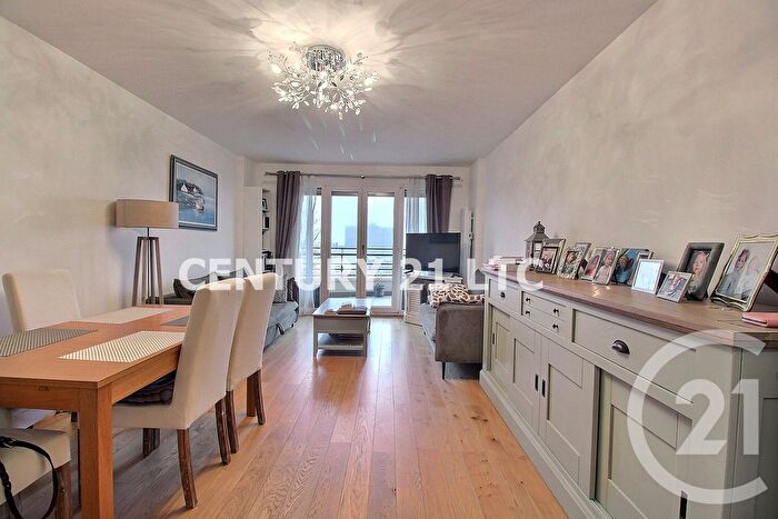 Appartement à vendre - Charenton-le-Pont, Valmy - 3 pièces - 2 chambres