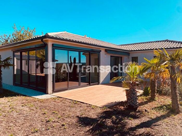 Maison 7 pièces à vendre à La Couronne