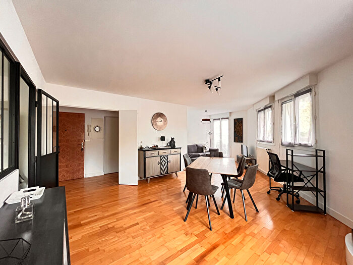 Saint-Jean-le-Blanc : Appartement 3 pièces à vendre