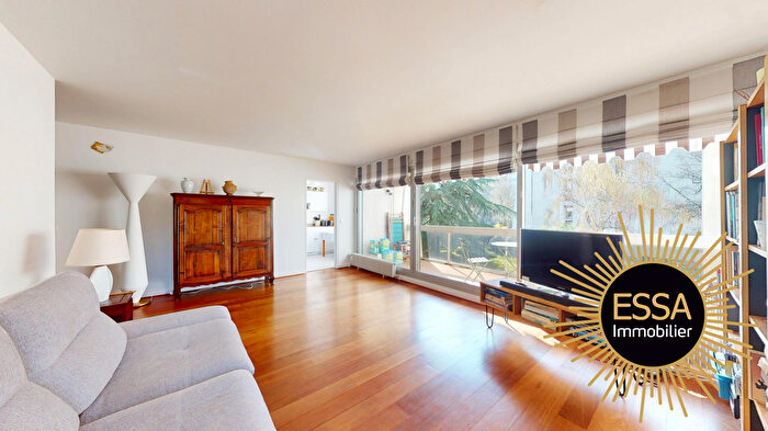 Appartement à vendre - Vélizy-Villacoublay, Le Village - 3 pièces - 2 chambres