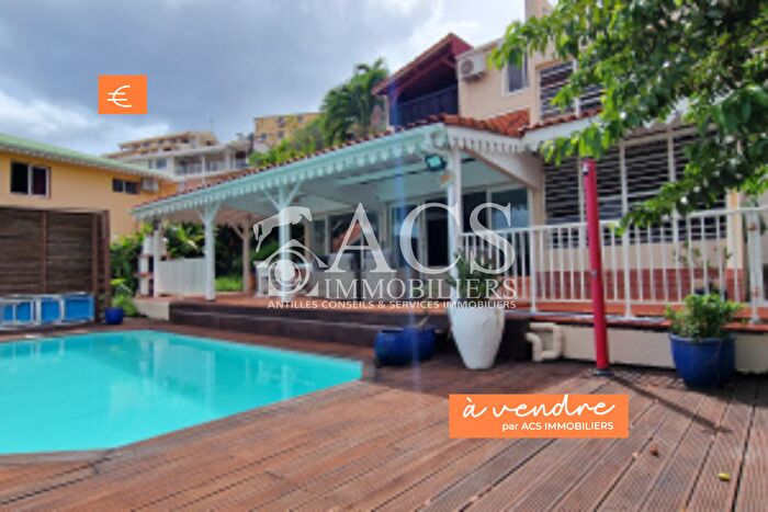 Maison à vendre - Sch lcher, Schoelcher - 9 pièces - 7 chambres