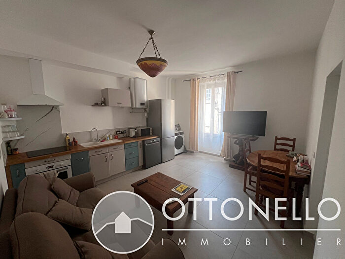 Roquebrune-sur-Argens, Village - Appartement 3 pièces à louer