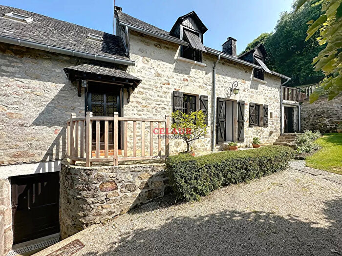 Maison à vendre - Gimel-les-Cascades - 5 pièces - 4 chambres