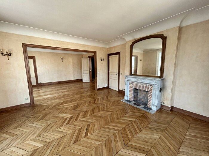 Appartement à louer - Triangle dOr, Paris ème arrondissement - 7 pièces - 4 chambres