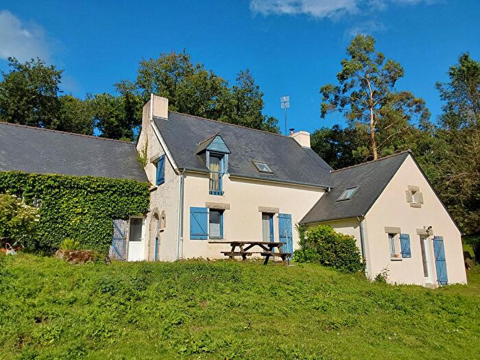 Lanrivain : Maison 7 pièces à vendre