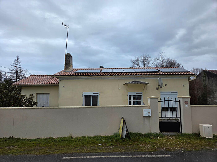 Maison à vendre - Saint-Antoine-sur-lIsle - 4 pièces - 3 chambres