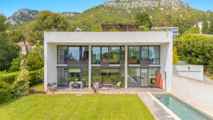 Maison 10 pièces à vendre à Toulon, Siblas