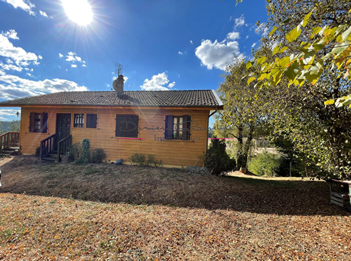 Maison 5 pièces à Bourg-de-Thizy, à vendre