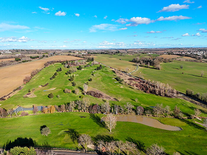 Maison à vendre - Montrabé - 10 pièces - 7 chambres