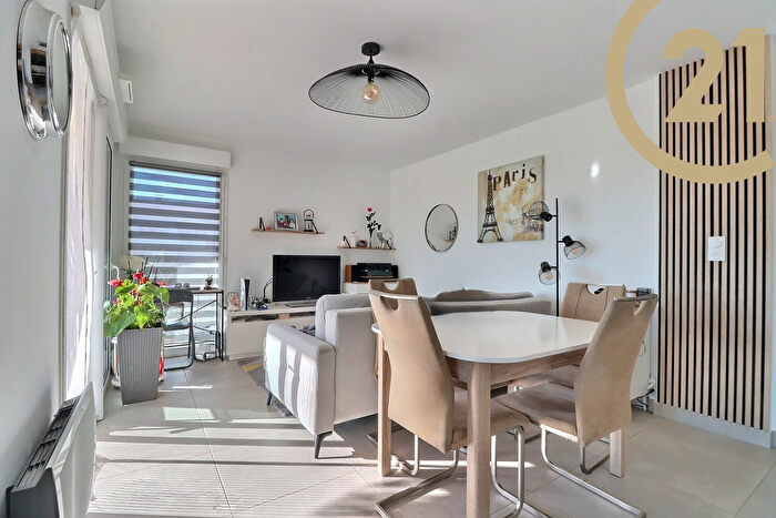 Appartement à vendre - Fréjus - 3 pièces - 2 chambres