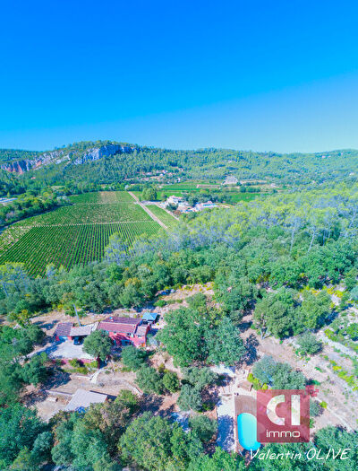 Maison à vendre - Cabasse - 5 pièces - 4 chambres