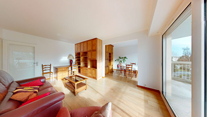 Appartement à louer - Marly-le-Roi, Montval, Côteaux - 4 pièces - 2 chambres