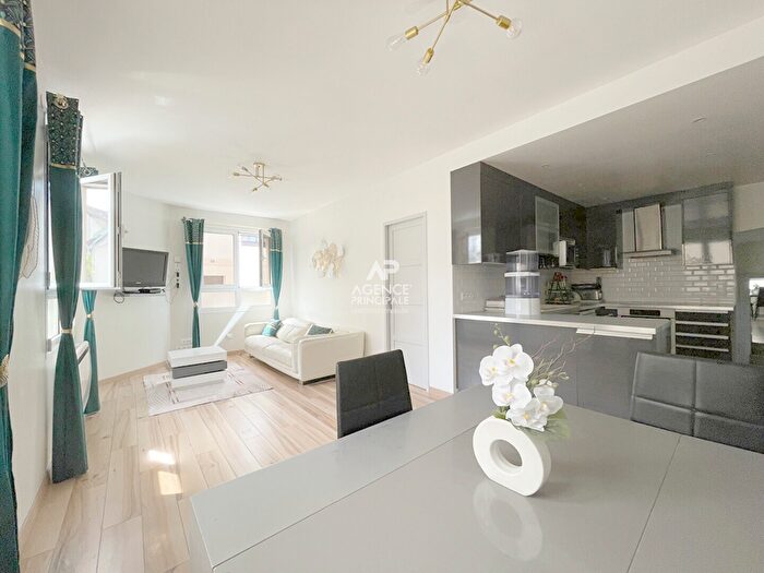 Maison 6 pièces à vendre à Chaville, Ursine