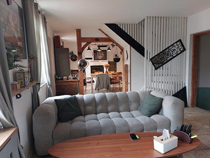 Maison 5 pièces à Fresnoy-Folny, à vendre