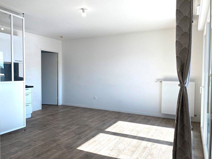 Appartement à louer - Fontenay-sous-Bois - 2 pièces - 1 chambre