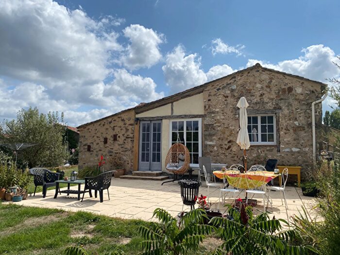 Maison à vendre - Saint-Martial-sur-Isop - 5 pièces - 3 chambres