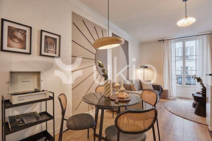 Appartement à louer - Saint Placide, Paris ème arrondissement - 2 pièces - 1 chambre