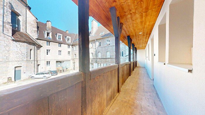 Appartement à louer - Montrapon, Montboucons, Besançon - 2 pièces - 1 chambre