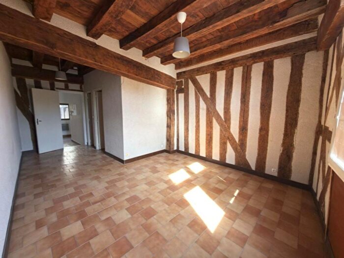 Appartement 1 pièce à louer à Orléans, Bourgogne, Saint-Euverte