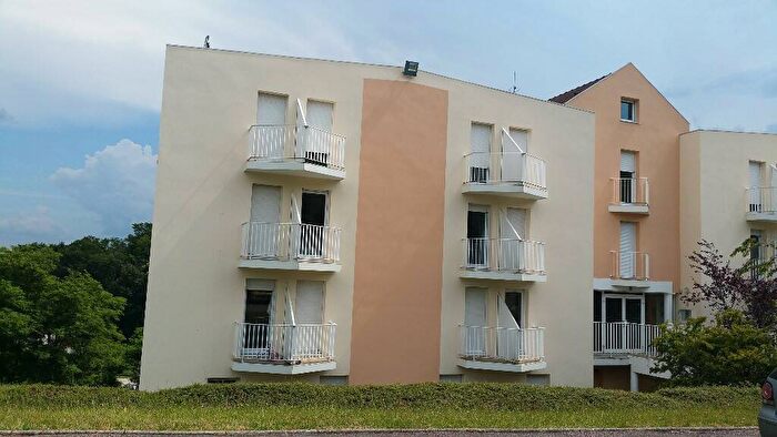 La Chaume-Les Riaux, Le Creusot : Appartement 1 pièce à louer