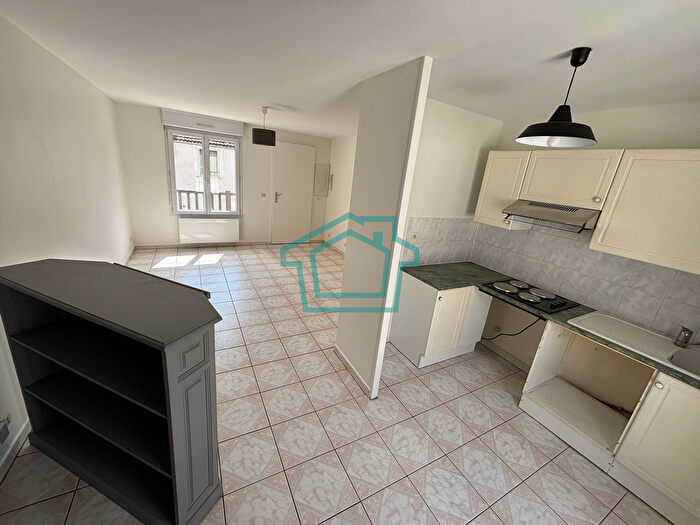 Neauphle-le-Château : Appartement 2 pièces à louer