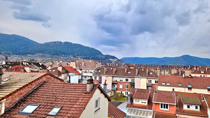 Appartement à vendre - Saint-Dié-des-Vosges - 5 pièces - 3 chambres