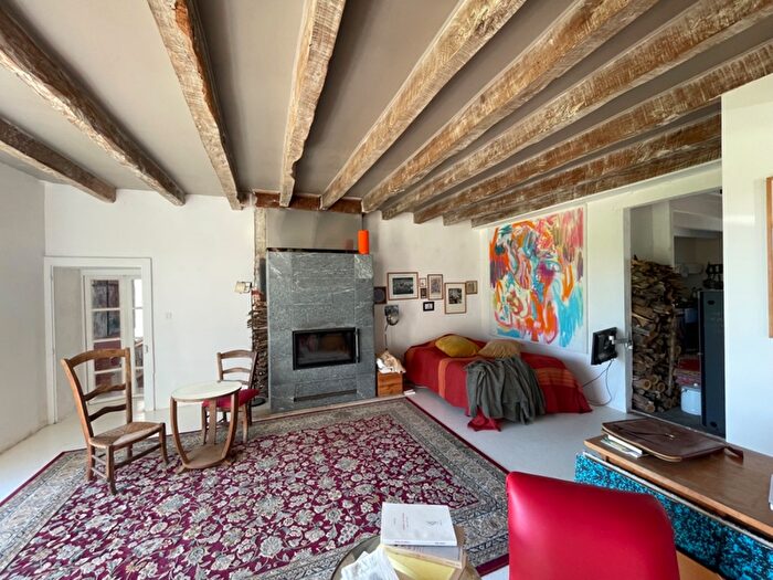 Maison à vendre - Saint-Junien - 8 pièces - 4 chambres