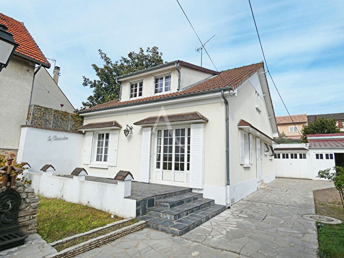Maison à vendre - Gagny, Maison Blanche - 4 pièces - 3 chambres