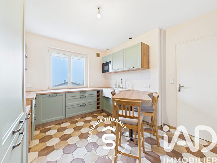 Maison à vendre - Bains-les-Bains - 6 pièces - 4 chambres