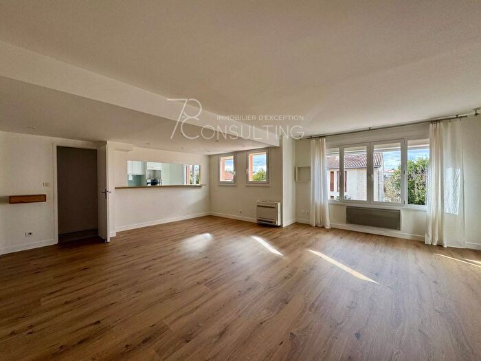 Appartement à louer - Côte Pavée, Toulouse - 3 pièces - 2 chambres