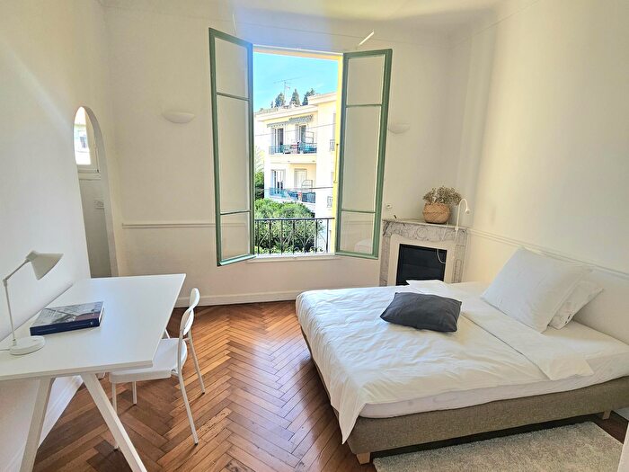 Nice, Cessole : Appartement 4 pièces à louer