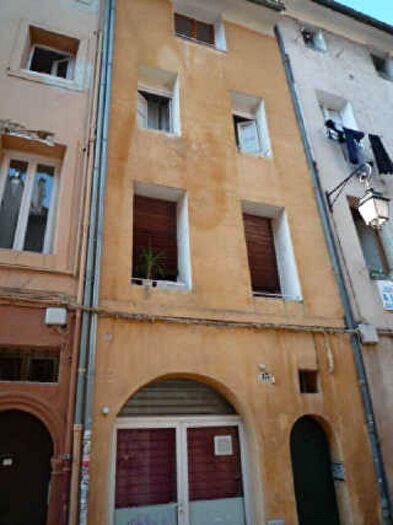 Centre Ville, Aix-en-Provence : Appartement 1 pièce à louer