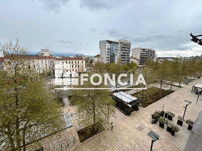 Appartement à louer - Centre Ville, Valence - 4 pièces - 2 chambres