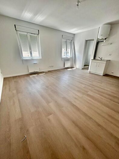 Montceau-les-Mines, Centre-ville : Appartement 1 pièce à louer