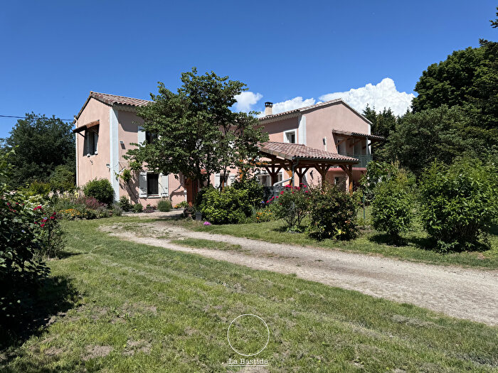 Maison 8 pièces à La Bégude-de-Mazenc, à vendre