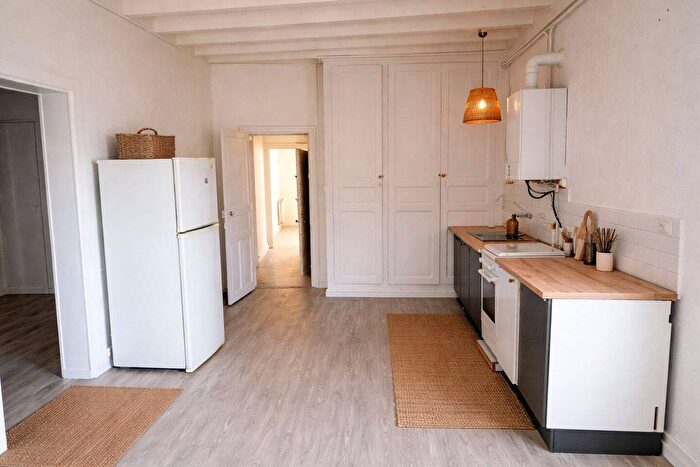 Maison à louer - Mazé-Milon - 4 pièces - 2 chambres