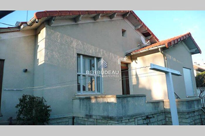 Maison à louer - Carpentras, Coeur de Ville - 4 pièces - 3 chambres