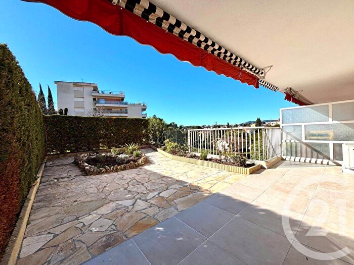 Appartement à louer - Le Cannet - 3 pièces - 2 chambres