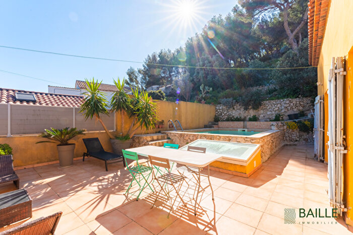 Maison à vendre - Marseille e , Les Baumettes - 6 pièces - 4 chambres