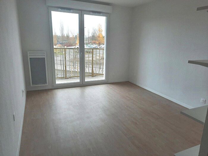 Appartement 1 pièce à louer à Zone Industrielle Quatre Pavillons-La Gardette, Lormont
