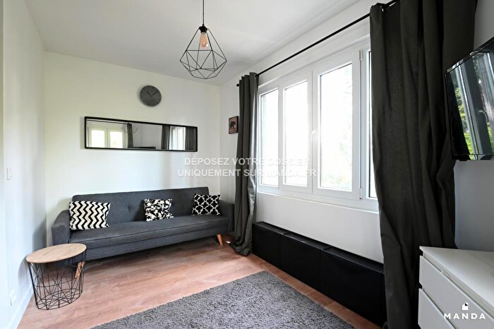 Appartement 3 pièces à louer à Suresnes, Centre-ville