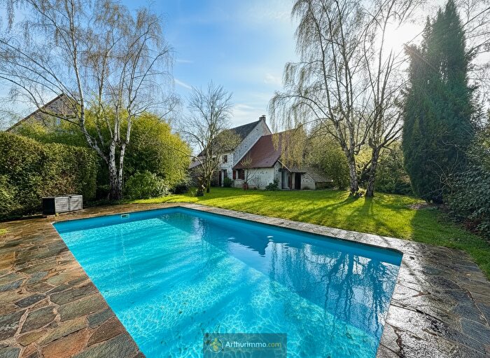 Maison à vendre - Saint-Cyr-sur-Morin - 8 pièces - 5 chambres