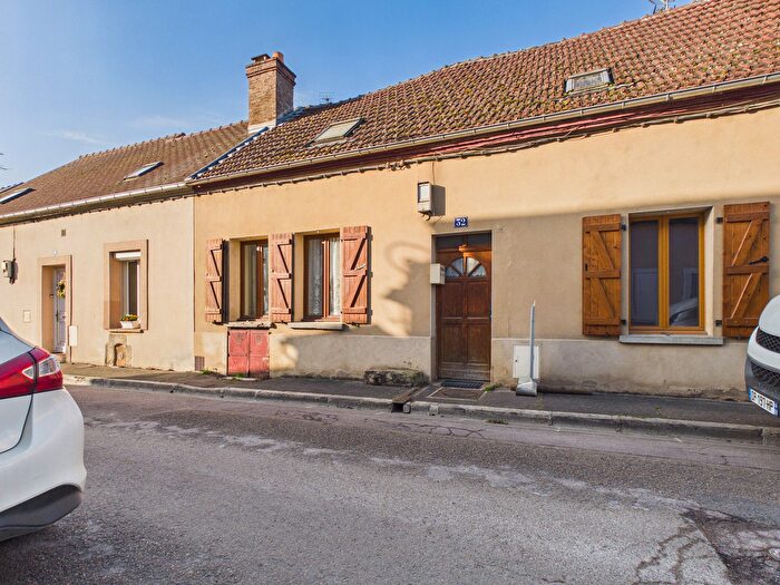 Maison à vendre - Nogent-sur-Seine - 5 pièces - 3 chambres