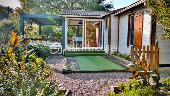 Maison à vendre - Azur - 4 pièces - 3 chambres