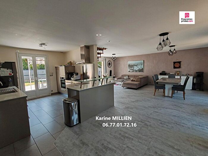 Maison à vendre - Saint-Rémy-sur-Avre - 6 pièces - 3 chambres