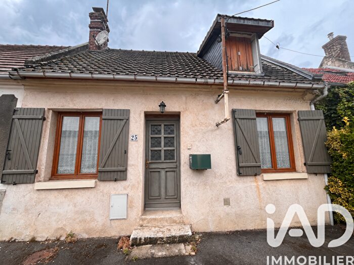 Saint-Léger-aux-Bois : Maison 3 pièces à vendre