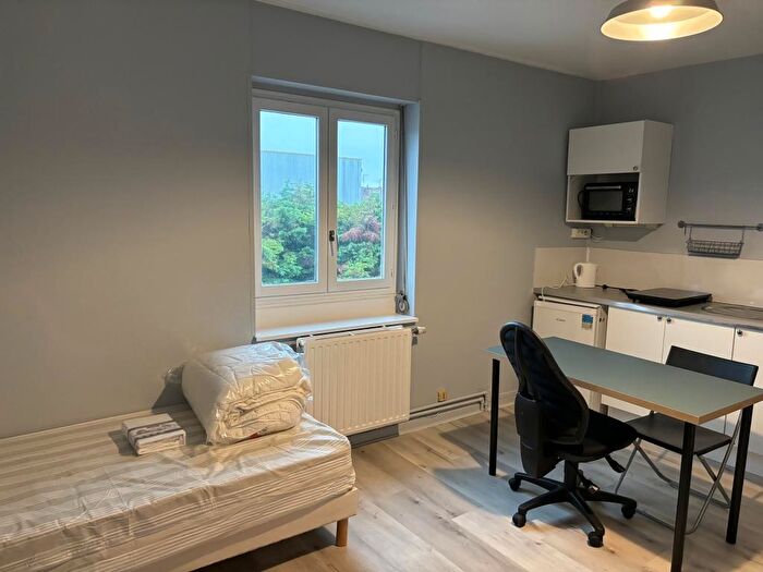 Hellemmes-Lille, Hellemmes, Barrière - Appartement 1 pièce à louer