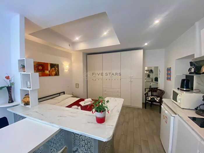 Appartement 1 pièce à louer à Nice, Promenade des Anglais, Rue de France